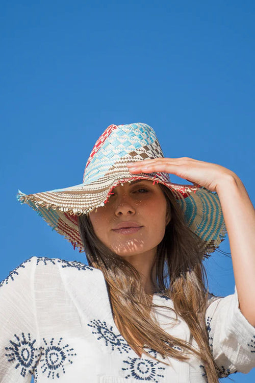 Le Hat – Fashion Society